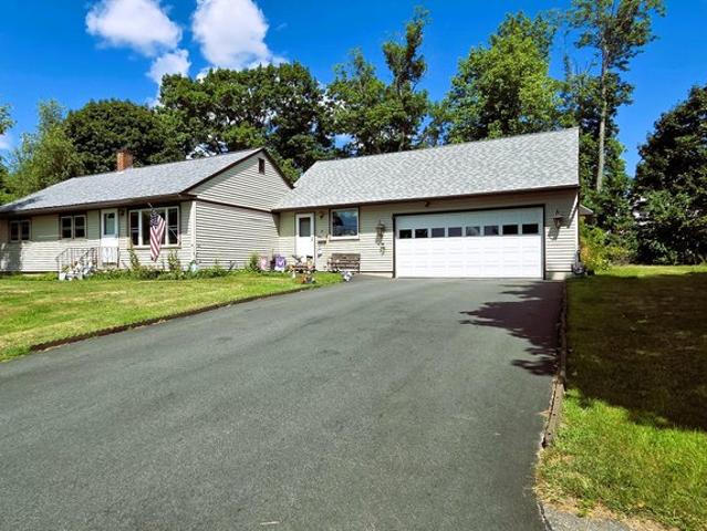 19 Trueworthy Ave, Augusta, ME 04330
