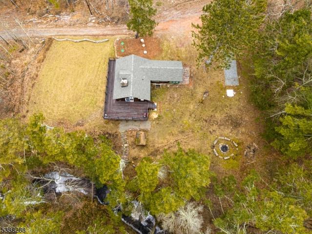19 Twin Brook Dr
