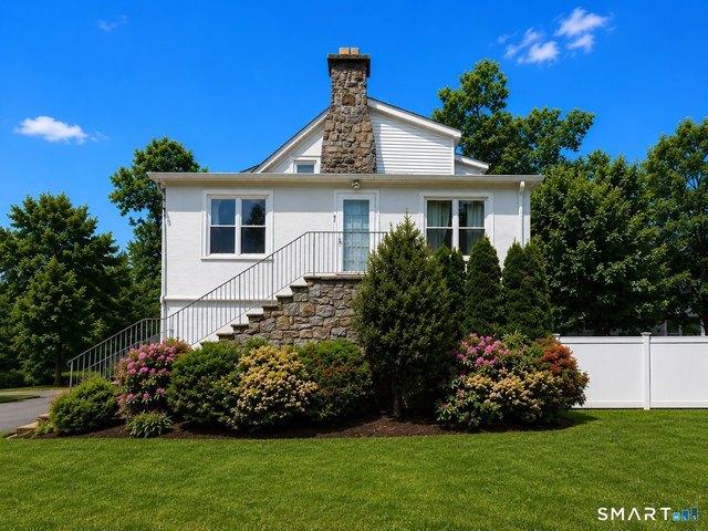 19 Urban St, New Canaan, CT 06840