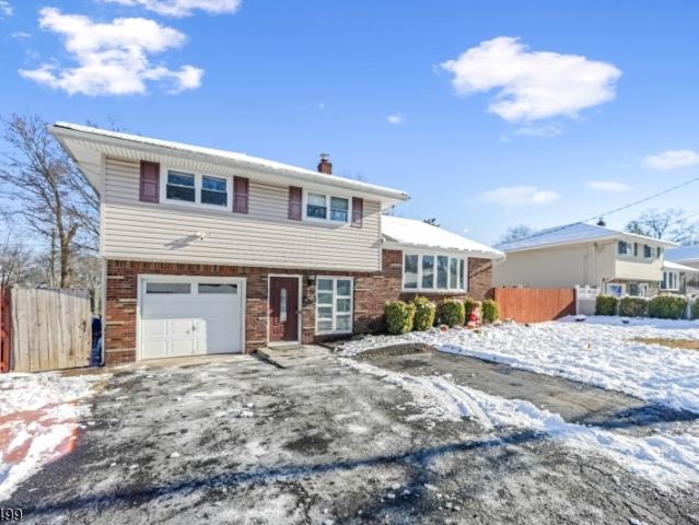 19 Vivian Ave