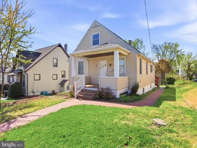 19 W Elm Avenue