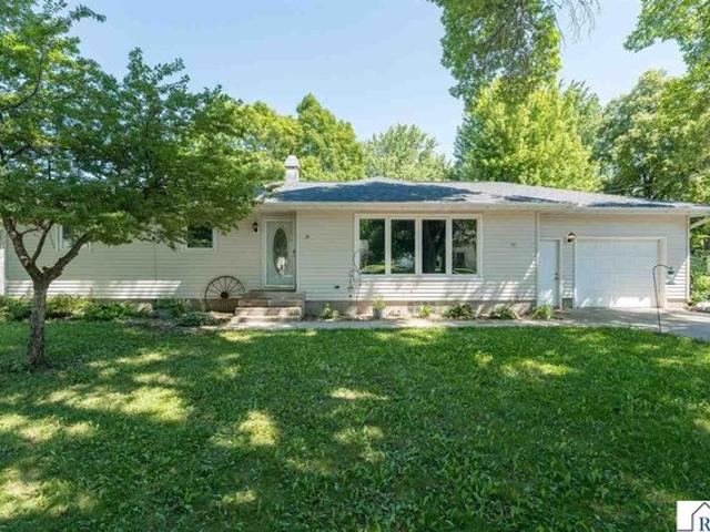 19 W Higbie Ave, Minnesota Lake, MN 56068