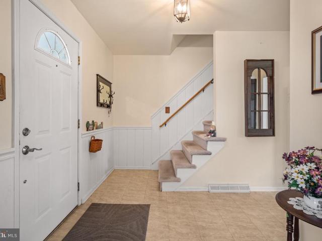 19 W Kennedy Drive