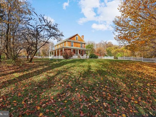 19 Walnut Hill Rd, La Plata, MD 20646