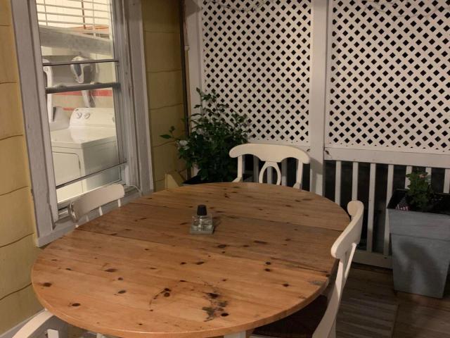 19 Webb Avenue Unit 2