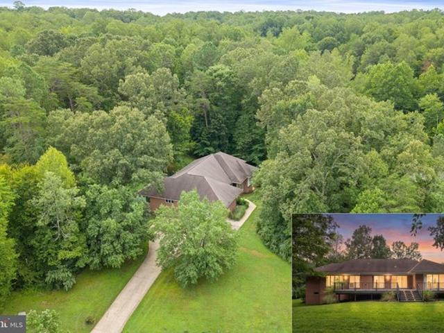 19 Winning Colors Rd, Stafford, VA 22556