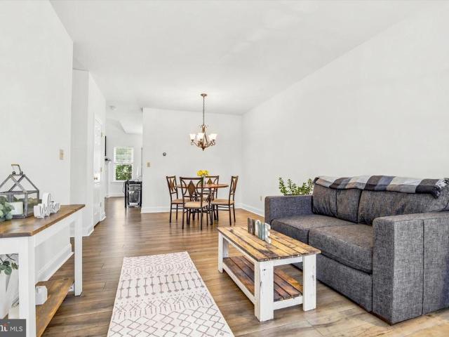 19 Woodspring Circle