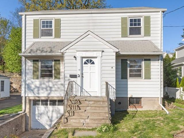 19 Wright Pl, Scarsdale, NY 10583