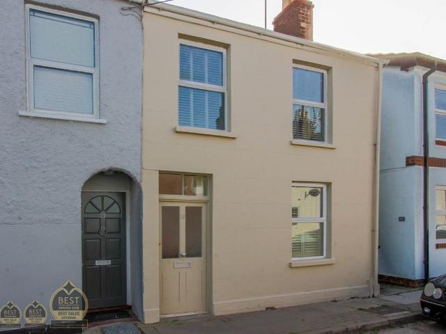 19, York Street, Cheltenham GL52, 3 bed end terrace house to rent, £1,850 pcm | PrimeLocation