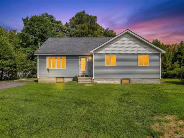 19 Zane St, Ellenville, NY 12428