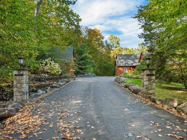 19 Abenaki Lane