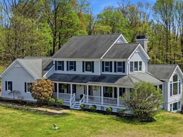19 Allerton Rd, Lebanon, NJ 08833 | MLS #4021 | Compass