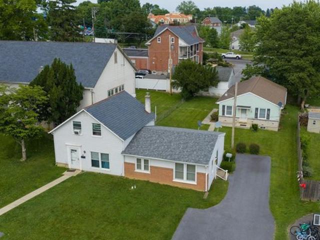 19 and 23 Nursery Ln, Lancaster, PA 17603