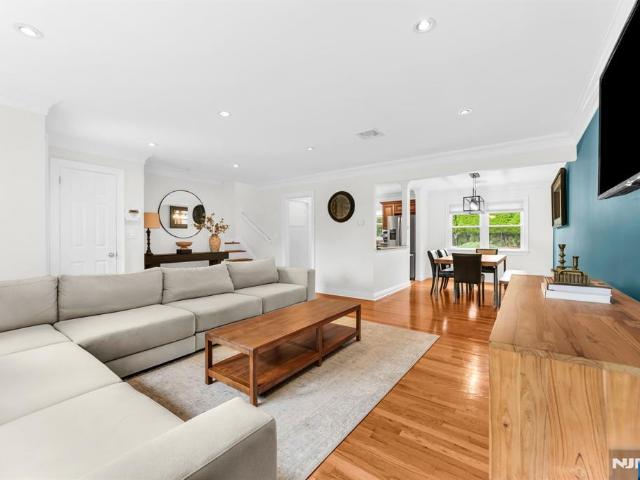 19 Andover Drive