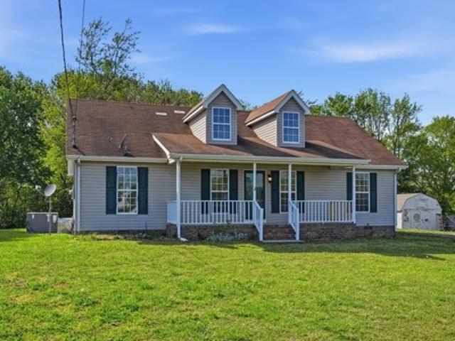 19 Ash Grove Rd