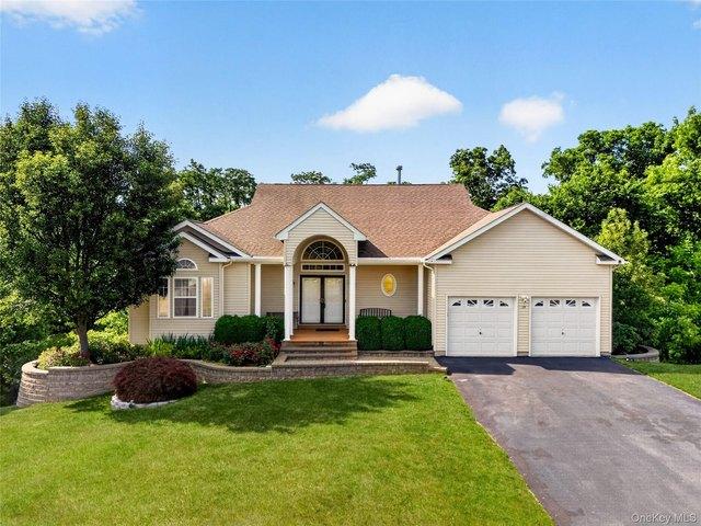19 Ash Rd, Wappingers Falls, NY 12590