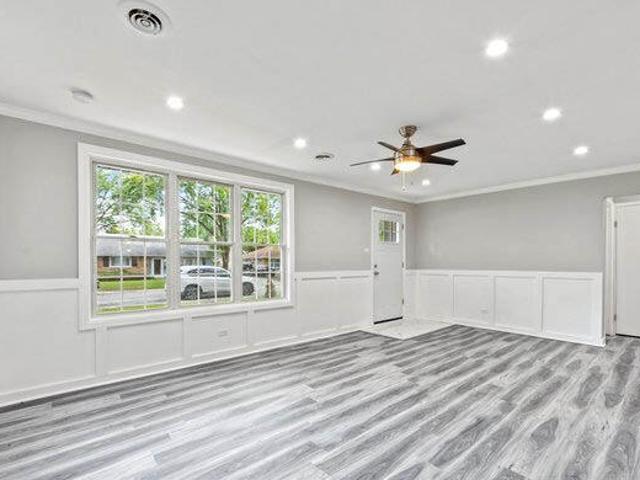 19 Apple Ln, Park Forest, IL 60466 | MLS #12518 | Compass
