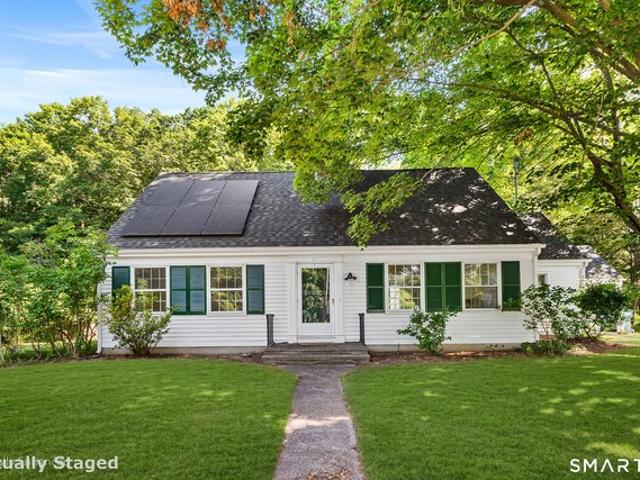 19 Armory St, Hamden, CT 06517
