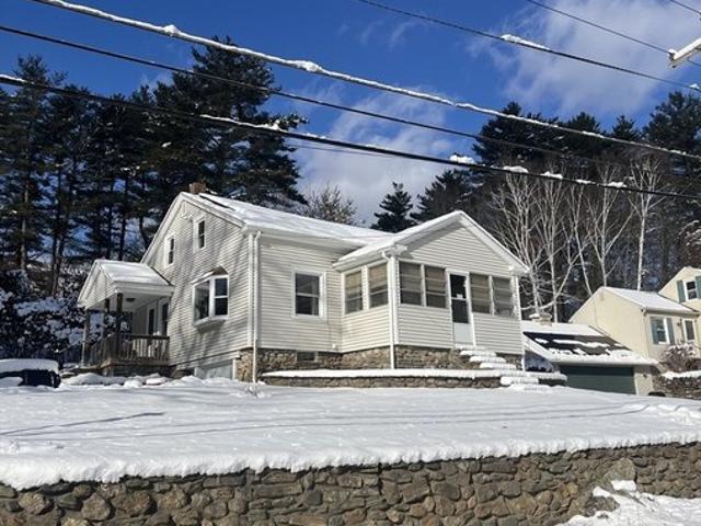 19 Arnold Rd, Sturbridge, MA 01518