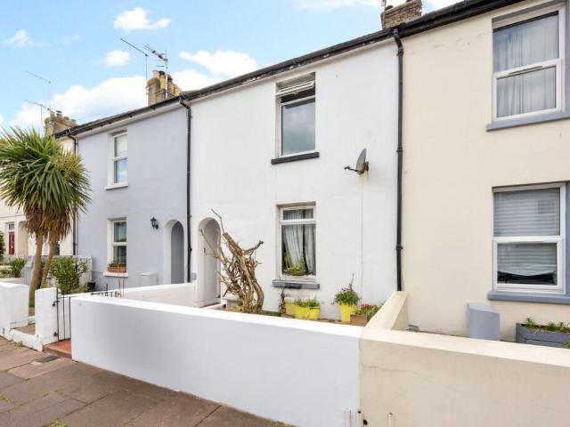 19 Archibald Road, Worthing, BN11 – HW Estate Agents