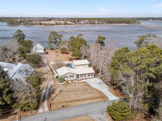 19 Arrowhead Drive