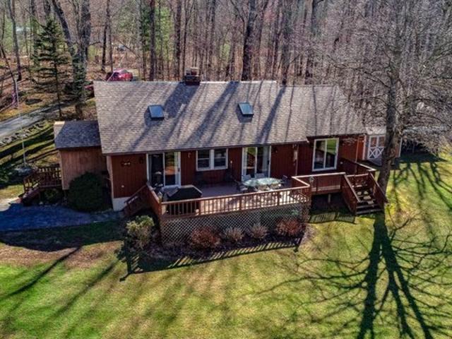 19 Arrowhead Ln, Narrowsburg, NY 12764
