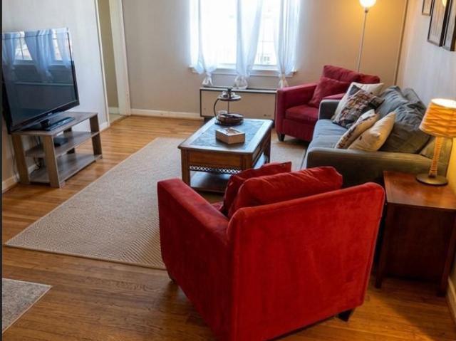 19 Auburn Ct, Unit B, Alexandria, VA 22305 | MLS #VAAX2055 | Compass