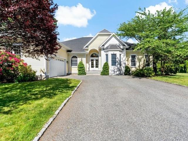 19 Azalea Dr, Dartmouth, MA 02747