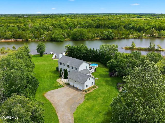 19 Bay Parkway