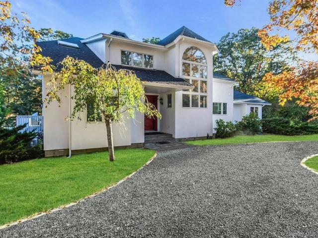 19 Bay Woods Drive