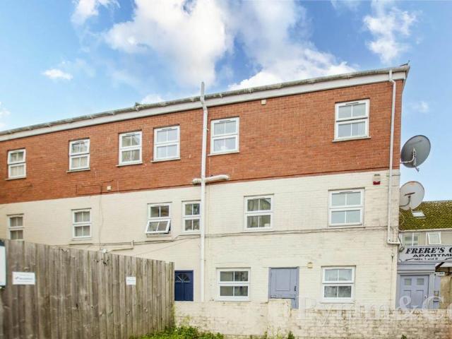 19 bedroom block of apartments for sale