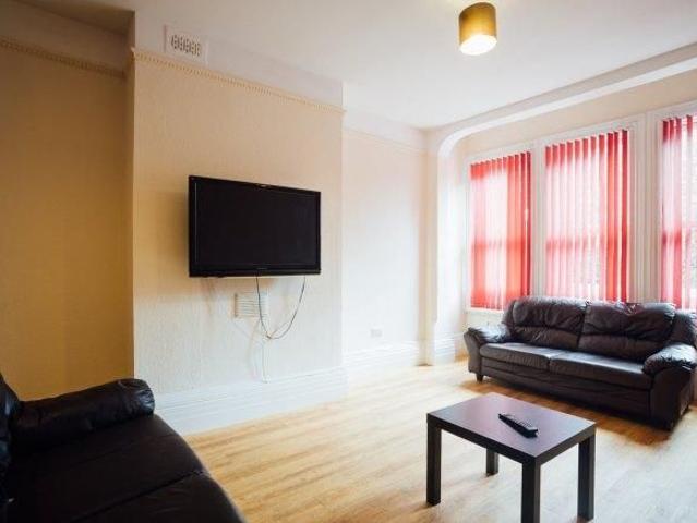 19 bedroom house share to rent