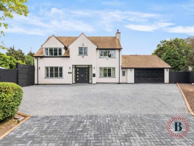 19 Bedroom House