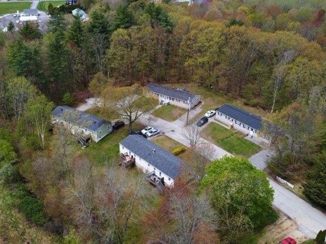 19 bedroom, Somersworth NH 03878 104760911