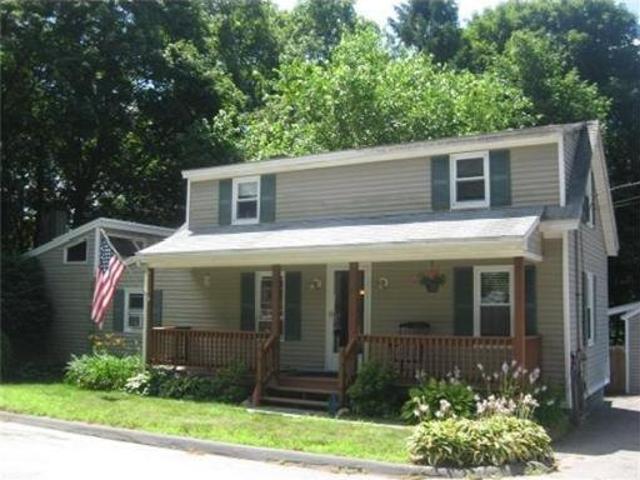 19 Beech St, Attleboro, MA 02703