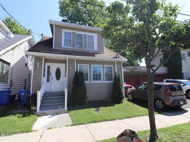 19 Beekman St, Albany, NY 12209