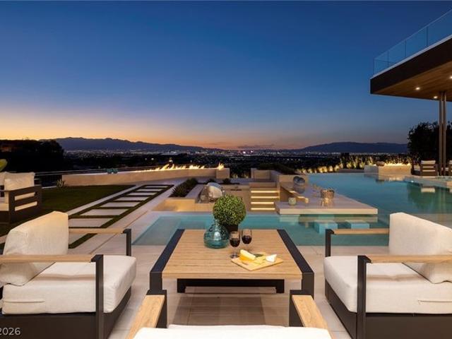 19 Boulderback Dr, Henderson, NV 89012