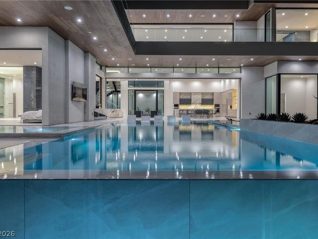 19 Boulderback Drive