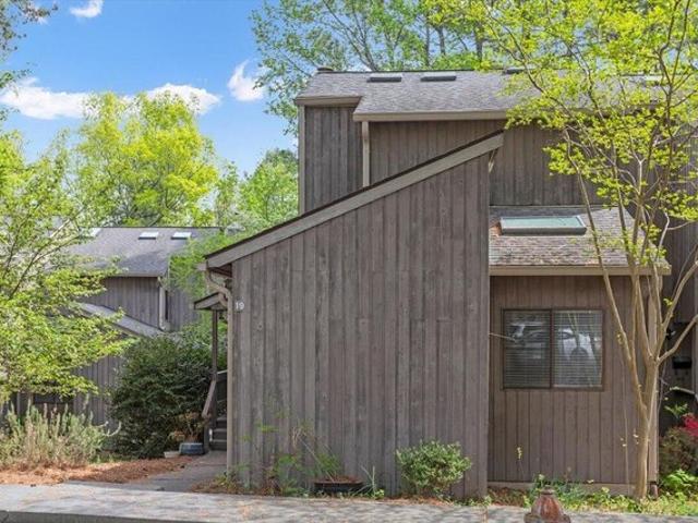 19 Bluff Trl, Chapel Hill, NC 27516