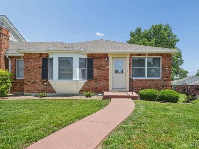 19 Brittany Ct, Troy, MO 63379