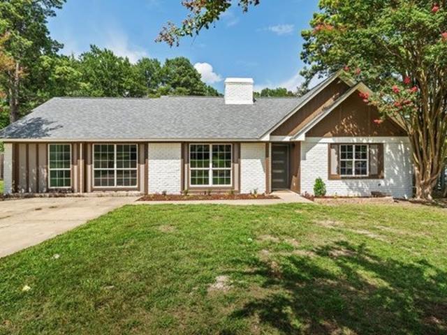 19 Briarridge Dr, Texarkana, AR 71854
