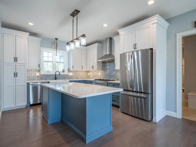 19 Captain Bannon Cir, Merrimack, NH