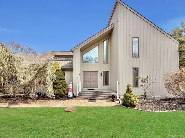 19 Carmen View Drive