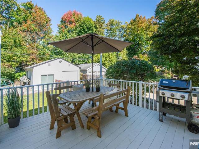 19 Carolin Road