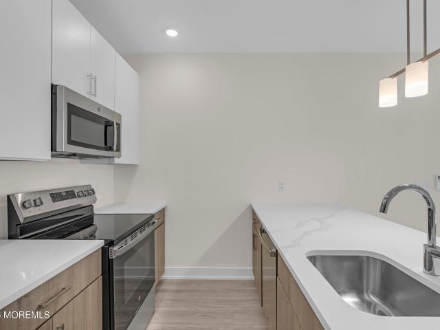 19 Carr Ave, Unit 311, Keansburg, NJ 07734 | MLS #22435 | Compass