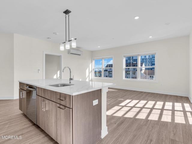 19 Carr Avenue Unit 303
