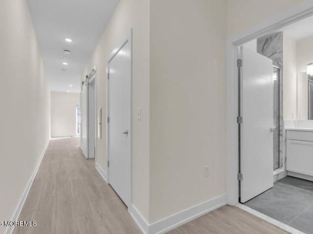 19 Carr Avenue Unit 306
