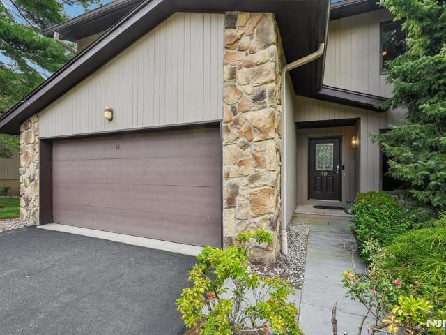 19 Cedar Wood Terrace
