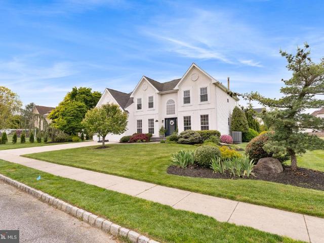 19 Chambord Lane