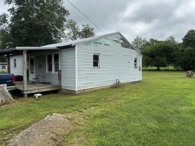 19 Church St, Coalton, OH 45621